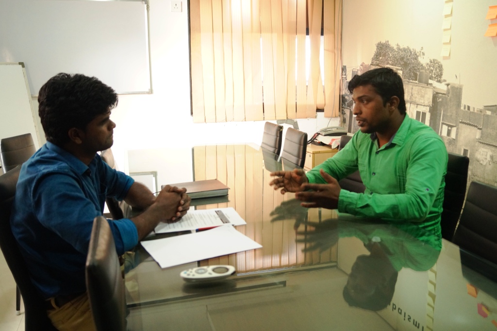 Krishna Jha es también uno de nuestros héroes anónimos. Descubre su ...