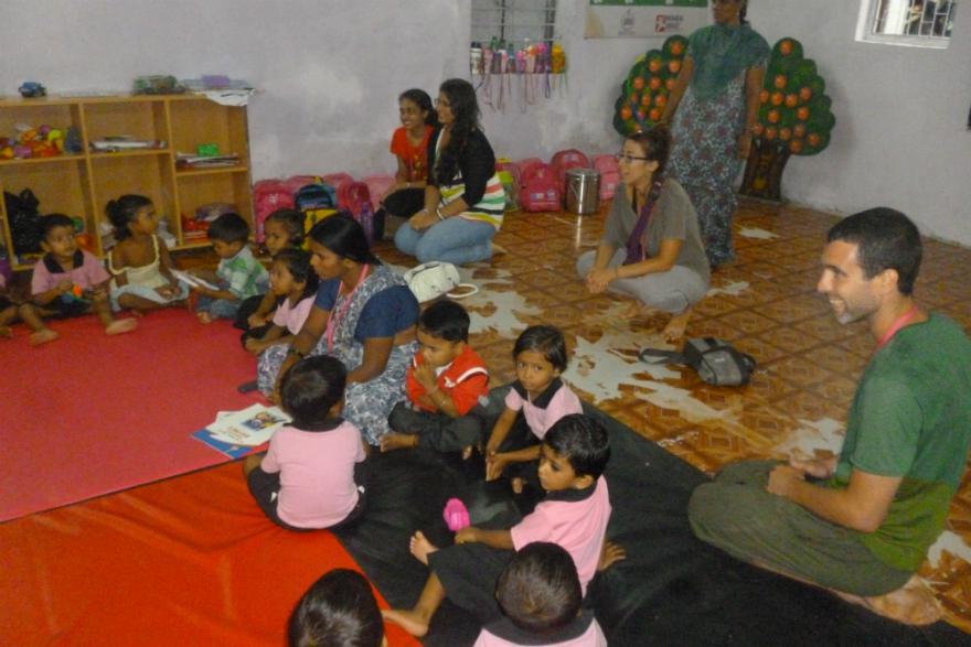 Aprendiendo en el balwadi | Sonrisas de Bombay